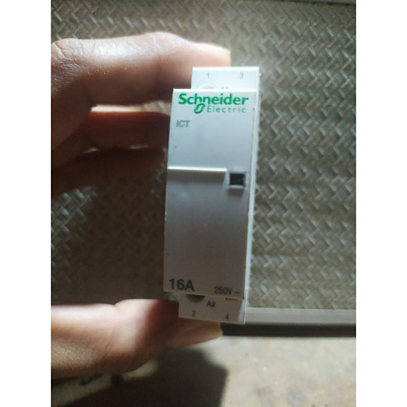 Jual SCHNEIDER CONTACTOR ICT 16A 1NO 1NC | Shopee Indonesia