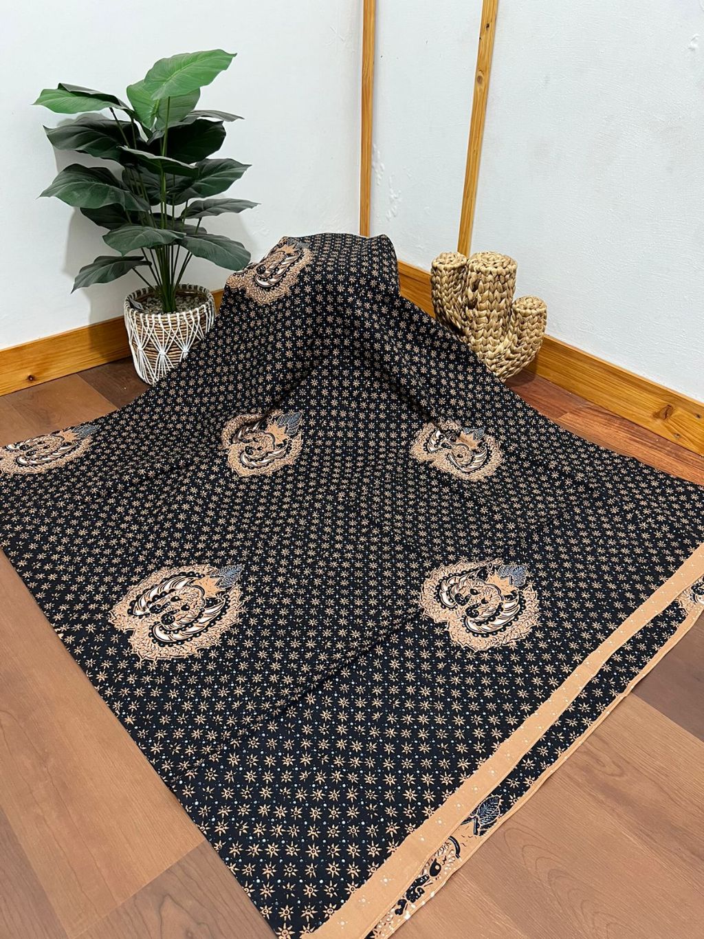 Jual Kain Jarik Batik SOLO (lawasan) motif truntum garuda | Shopee ...