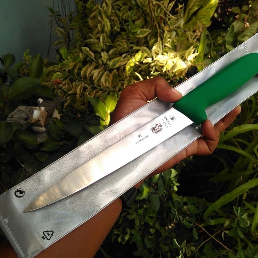 Jual Pisau Fillet Daging 18 cm Victorinox Green Fibrox Handle 5.3704.18 ...