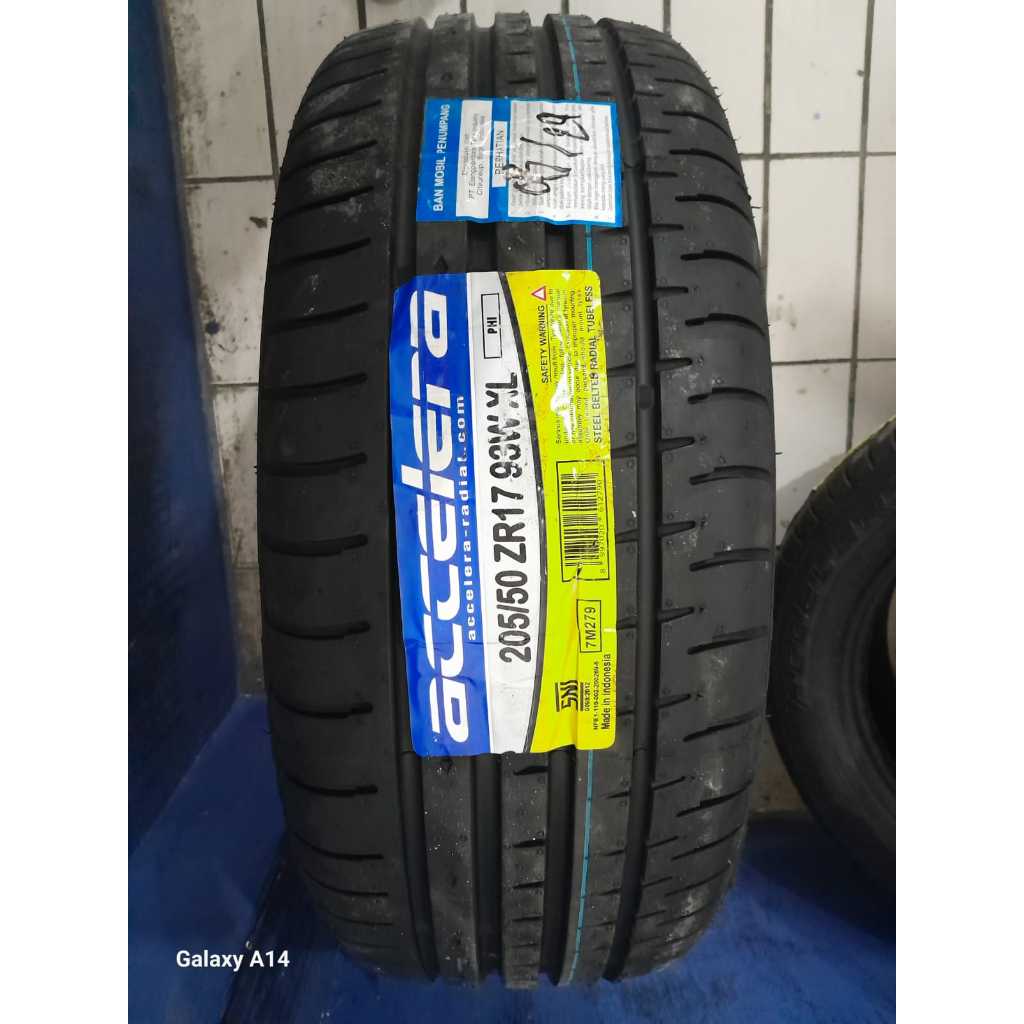 Jual BAN MOBIL TUBLES RING 17 ACCELERA PHI-R 205 50 R17 BAN RADIAL ...