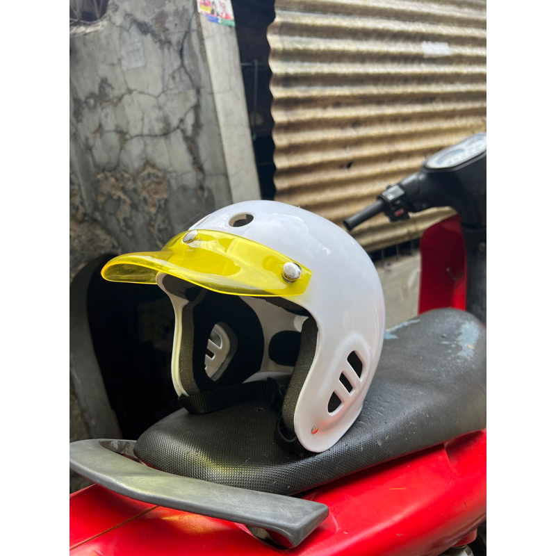 Jual HELM SEPEDA/SKATEBOARD/RAFTING/ARUM JERAM PUTIH GLOSY | Shopee ...