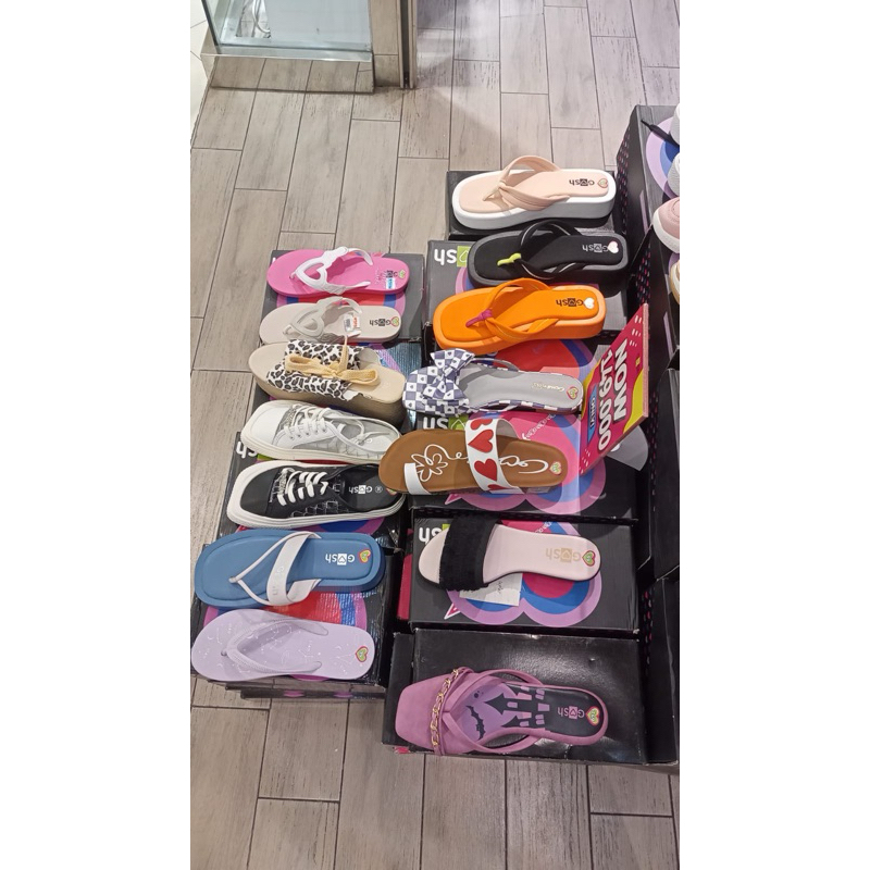 Jual gosh sandal | Shopee Indonesia