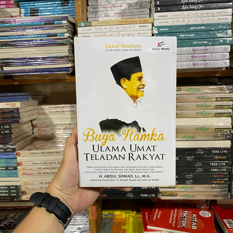 Jual Buku Buya Hamka Ulama Umat Teladan Rakyat - H Abdul Somad | Shopee ...