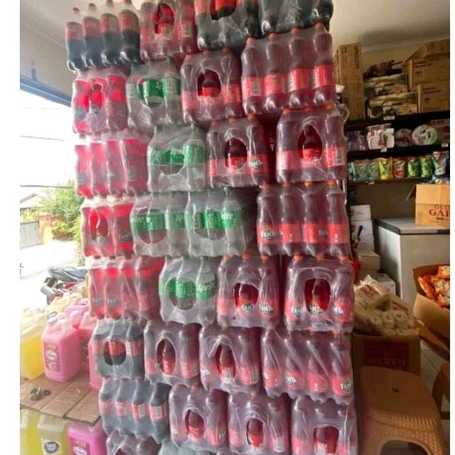 Jual Fanta Sprite Coca cola 1 Liter per krat isi 12 botol | Shopee ...