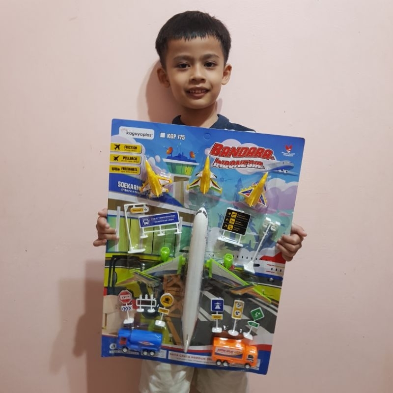 Jual Mainan Set Pesawat Terbang - Mainan Set Kendaraan Bandara dan ...