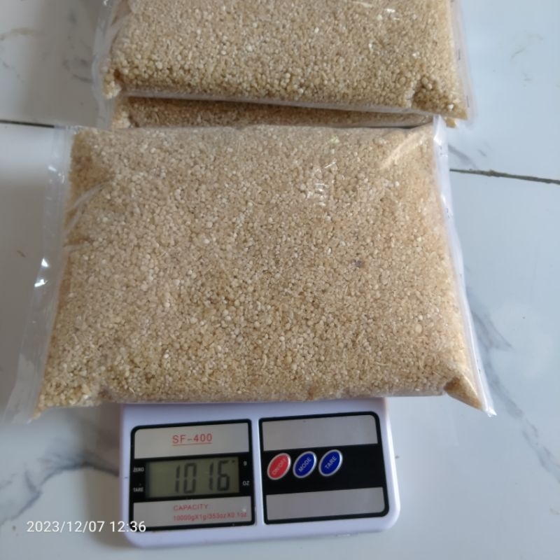 Jual Beras singkong/oyek/nasi tiwul/beras diet 1 kg( Bisa COD) | Shopee ...