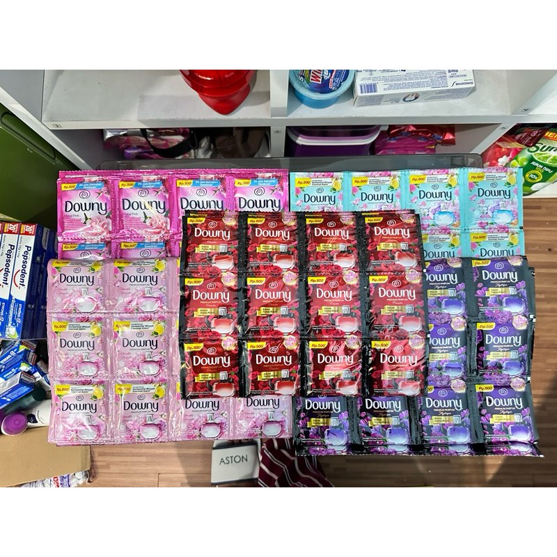 Jual Downy Renteng 500an Pengharum Pakaian isi 12 | Shopee Indonesia