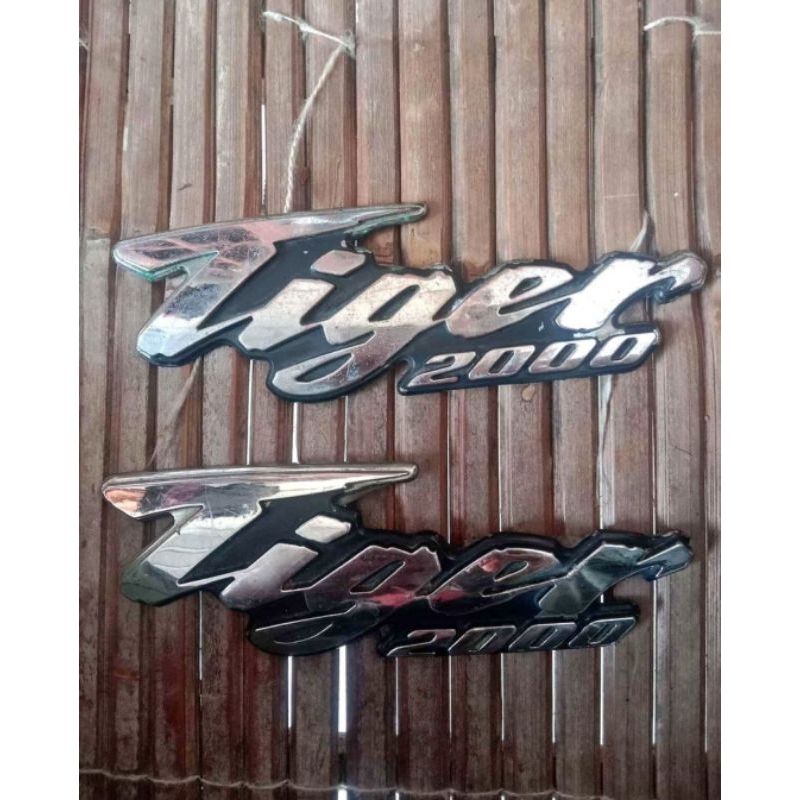 Jual Emblem Tangki Tiger 2000 Tilam Tilas original copotan | Shopee ...