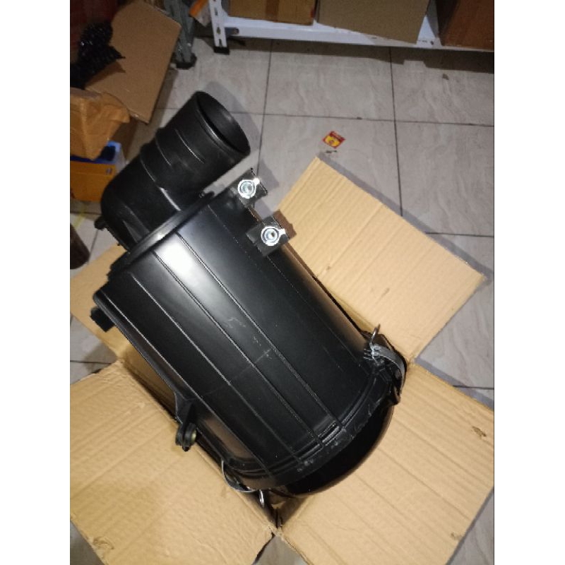 Jual Tabung filter udara hiace commuter 2011 2012 2013 2014 awal ...