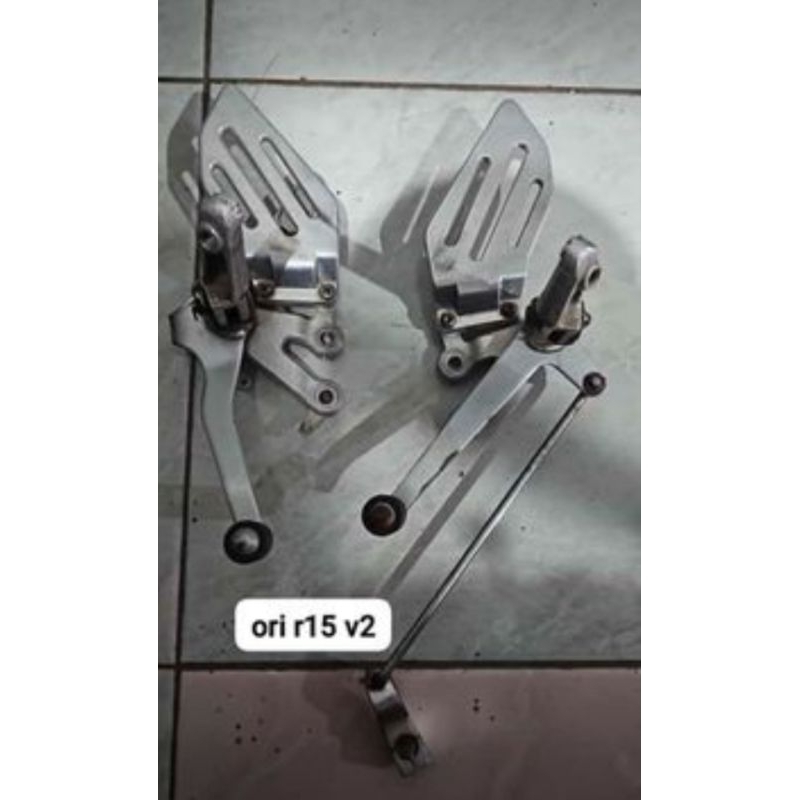 Jual footstep r15 v2 pnp Vixion underbone | Shopee Indonesia