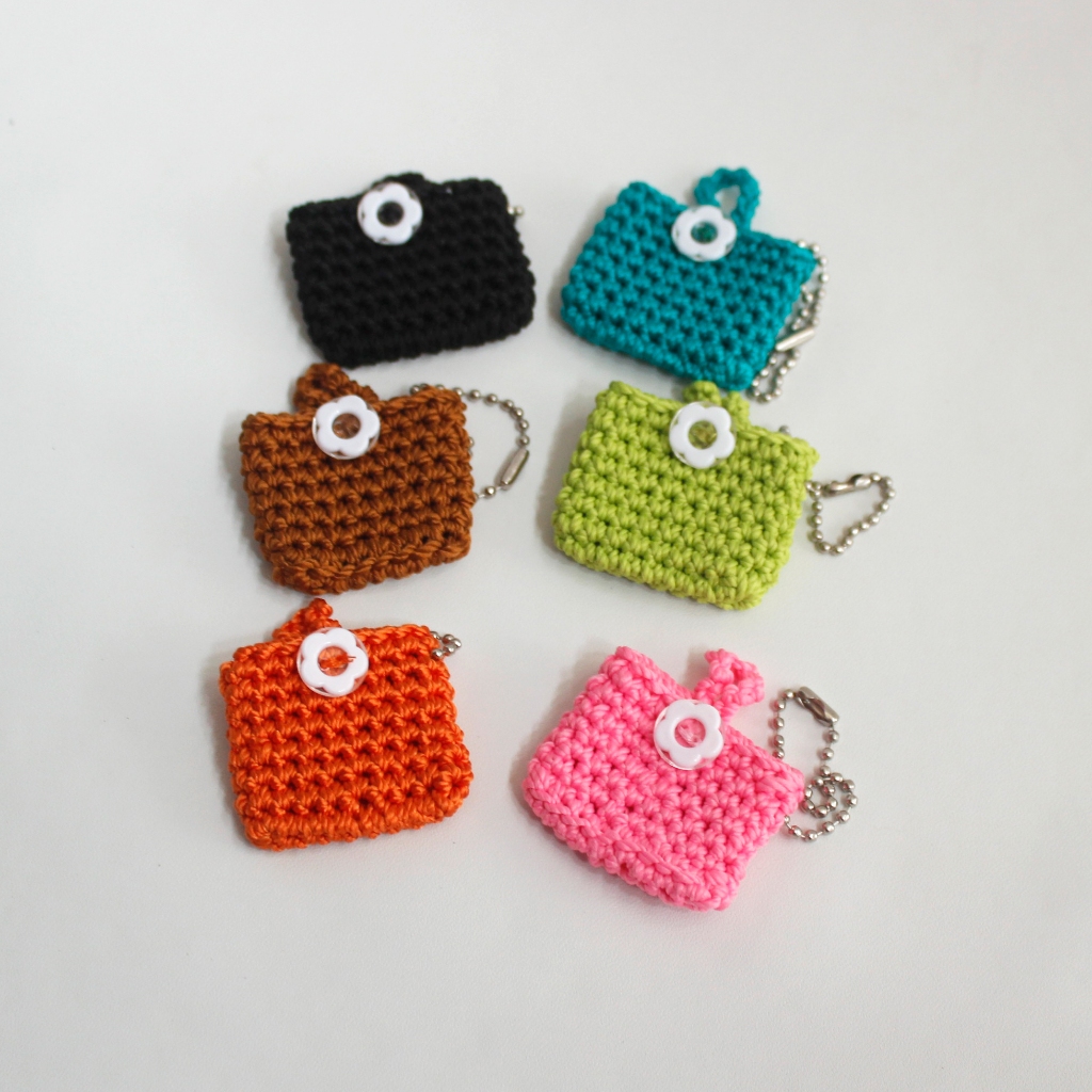 Jual gantungan kunci dompet rajut mini isi 6 pcs / setengah lusin ...