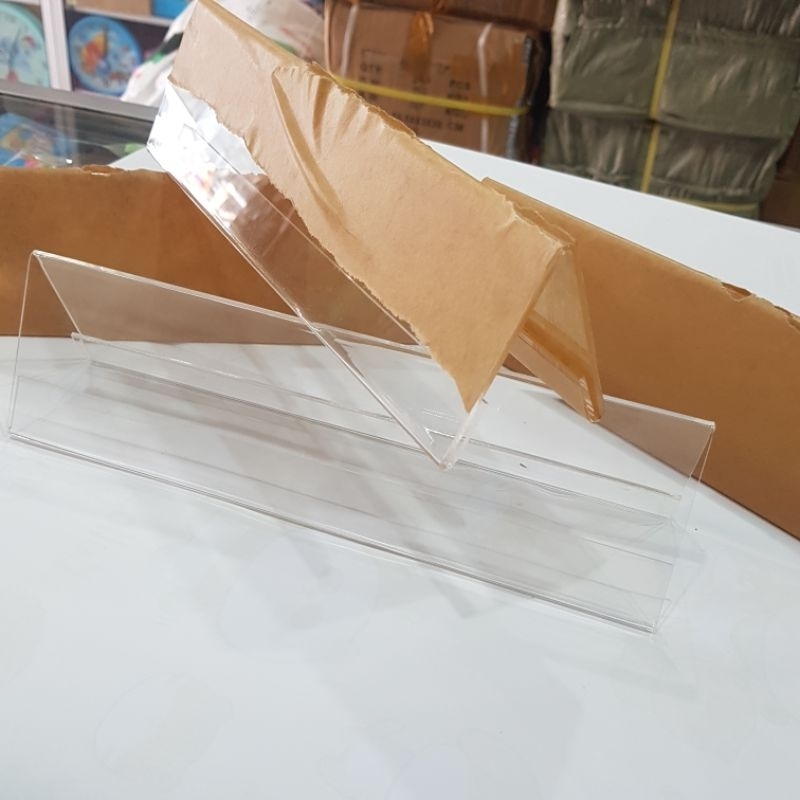 Jual Acrylic Name Plate / Acrylic Display Segitiga Meja Kantor 7cmx25cm ...