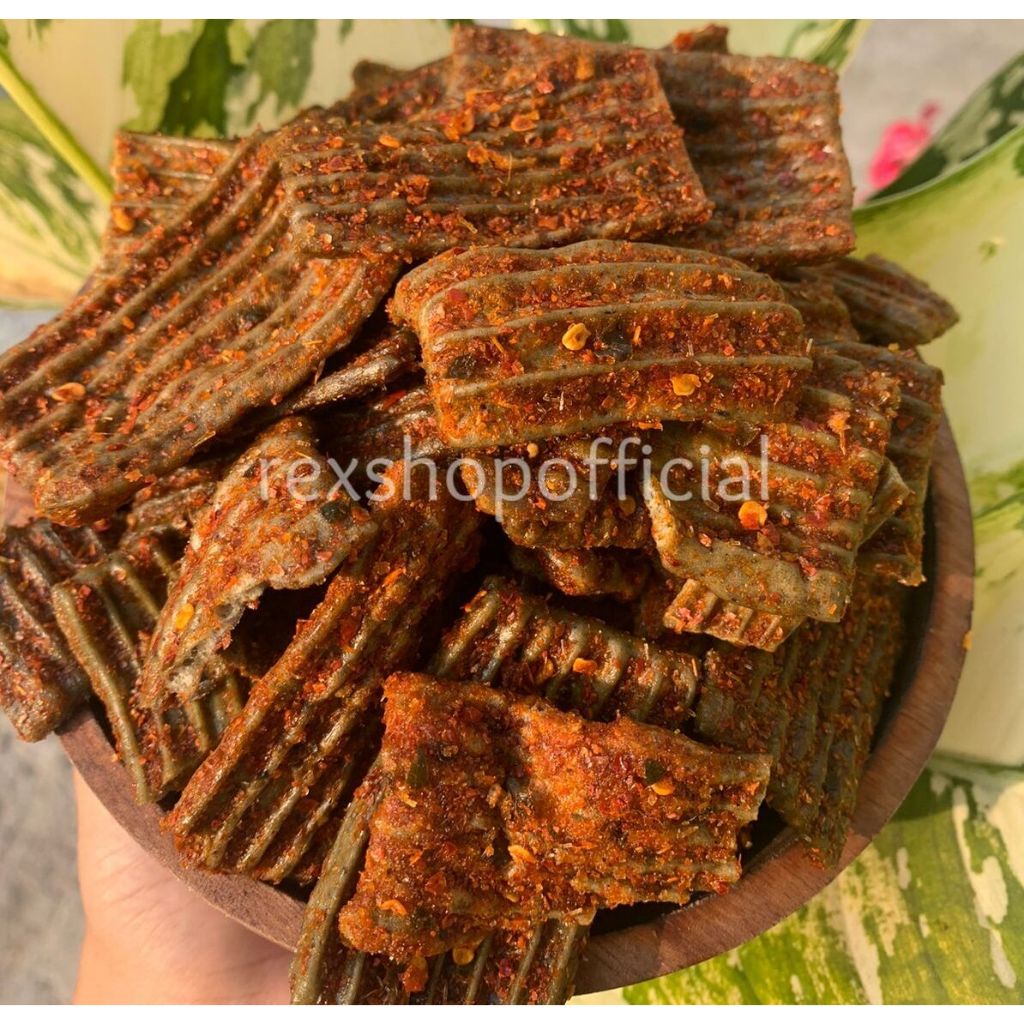 Jual KERUPUK JENGKOL PREMIUM PEDAS DAUN JERUK 250 GRAM | Shopee Indonesia