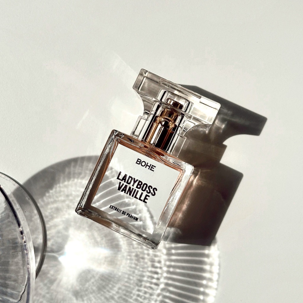 Jual BOHE Parfums Ladyboss - Woman - Extrait de Parfum - Royal Essence ...