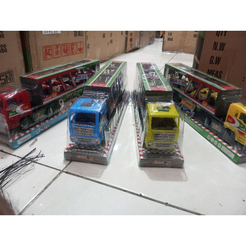 Jual Mainan Mobil truk Volvo besar isi mobil balap 2 pcs Mika KGP 129-1 ...