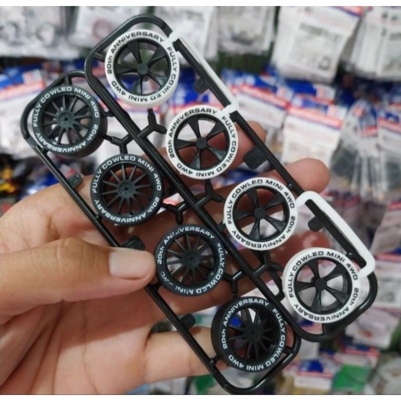 Jual BAN TAMIYA MEDIUM HARD 20TH ANNIY + VELG SPOKE | Shopee Indonesia