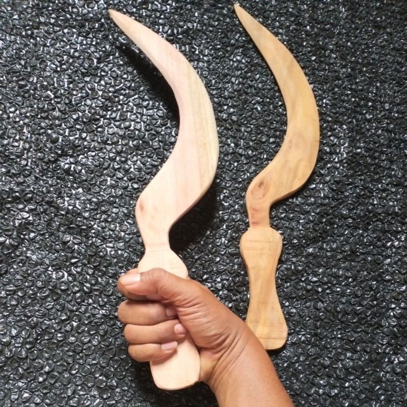 Jual Celurit Kayu Peralatan Latihan Silat Beladiri - Celurit Pentas ...