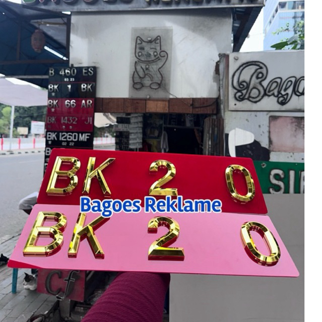 Jual Plat Mobil Dinas Gold Dasar Merah 9 CM Bonus Cover | Shopee Indonesia