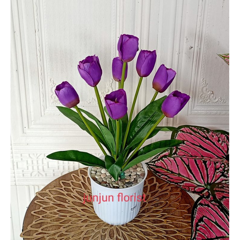 Jual bunga tulip kain artificial 7 kuntum vas garis kecil | Shopee ...
