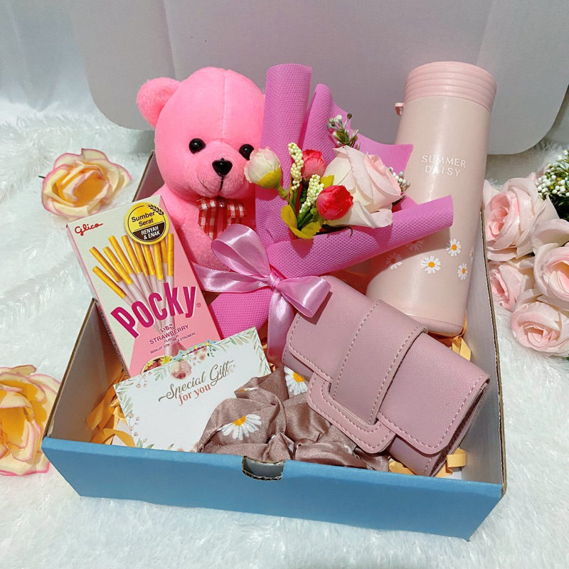Jual Kado Cantik Pink Buat Sahabat Hadiah Anniversary Hampers Ulang ...