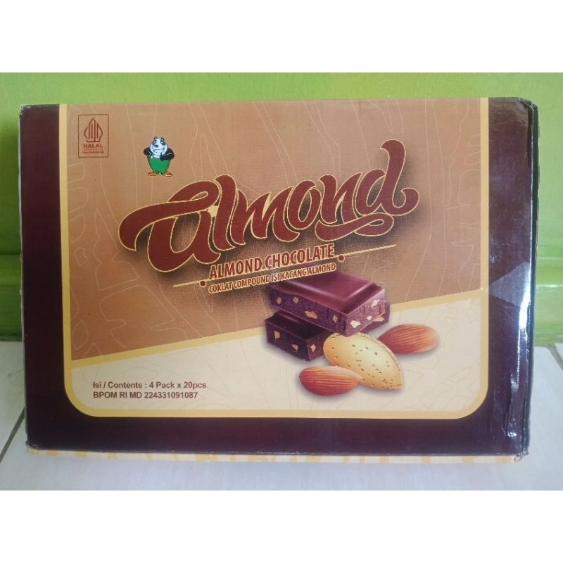 Jual Tobelo Chocolate Almond 1 dus | Shopee Indonesia