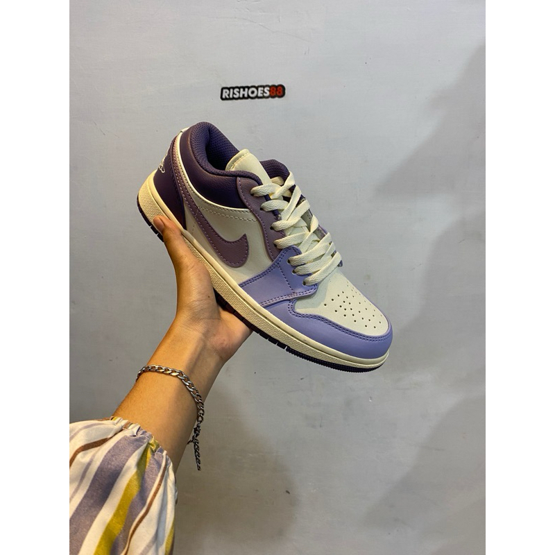 Jual Jrdan 1 low ivory | Shopee Indonesia