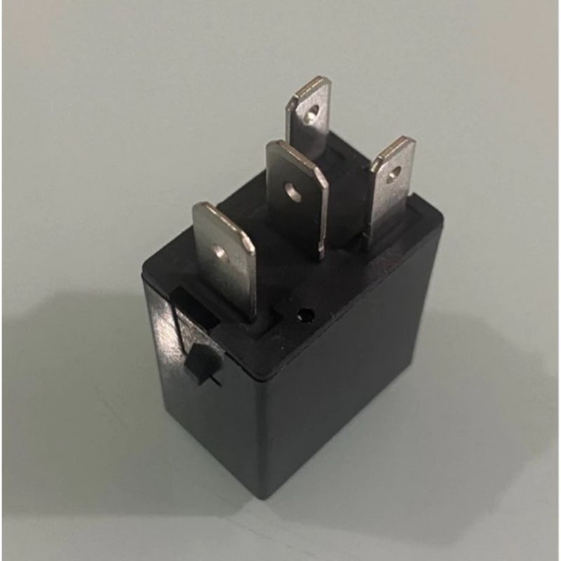 Jual RELAY KIPAS RADIATOR KAKI 4 YAMAHA R15 V3 VIXION R WR155 NMAX 155 ...