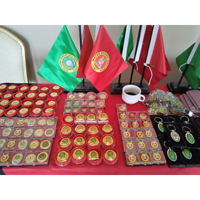 Jual bendera meja satu set notris/ippat/merah putih. | Shopee Indonesia