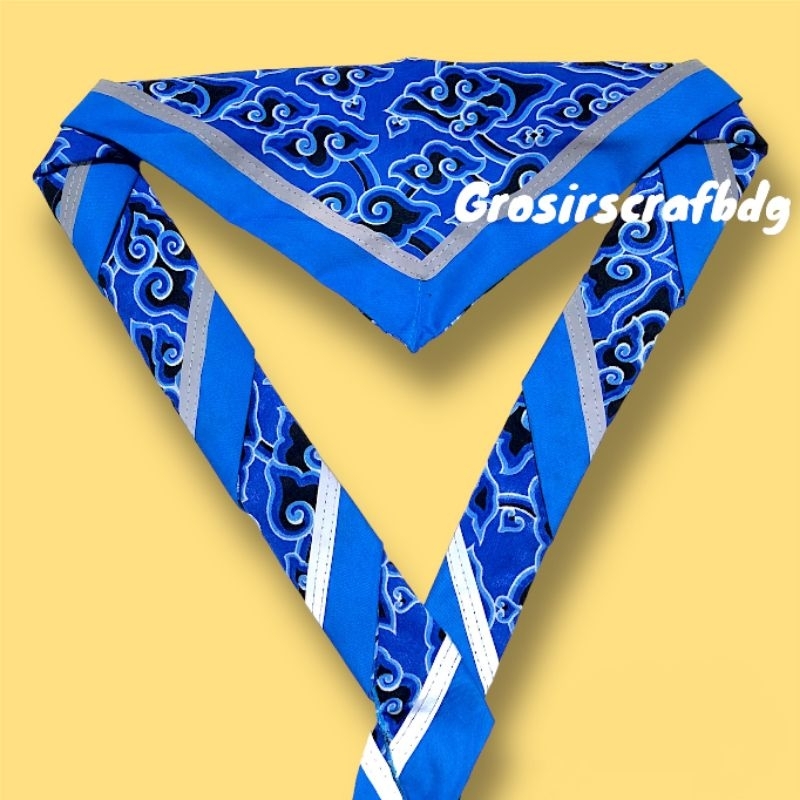 Jual Scraf pramuka batik mega mendung biru | Shopee Indonesia