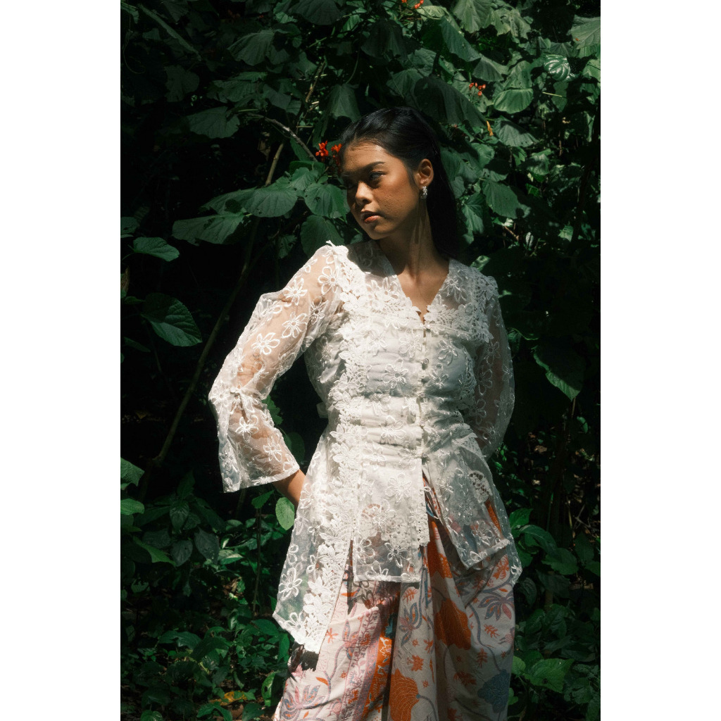 Jual Mera and Jenar - Lembani Top (TIDAK inlcude inner) | Shopee Indonesia