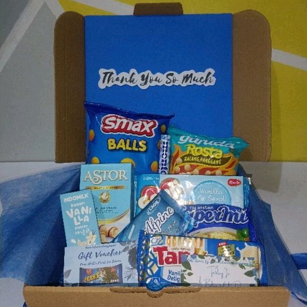 Jual [GEMI Series] Hampers Gift Box Snack Box with Games & Ucapan ...