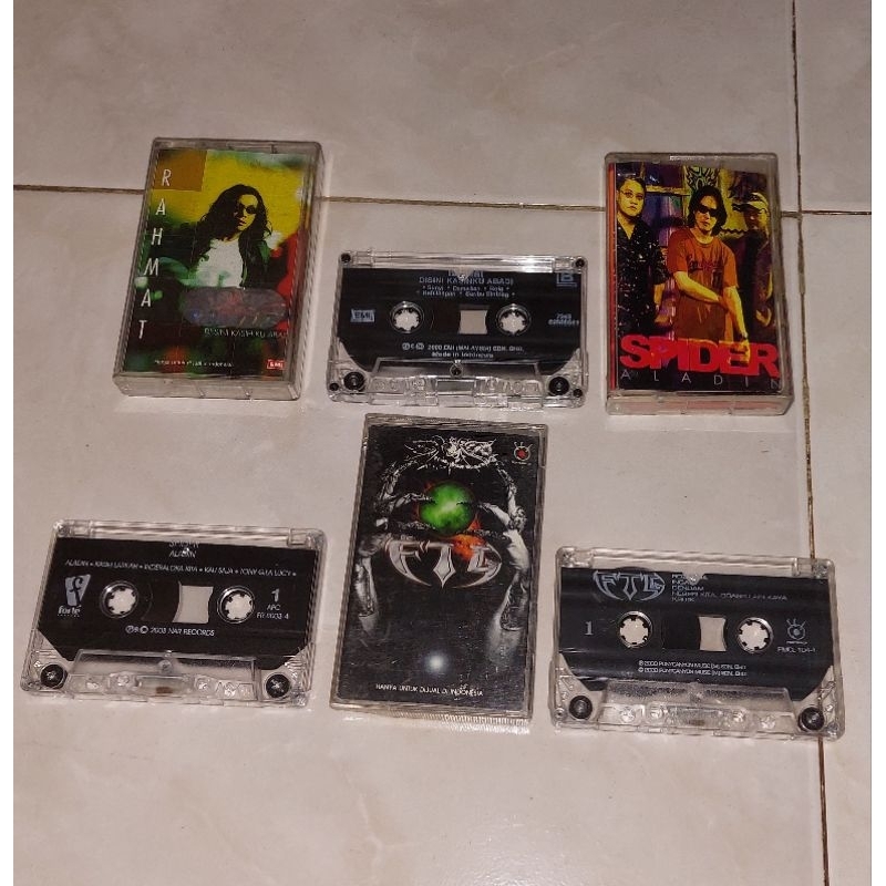 Jual kaset Malaysia RAHMAT-Di sini kasih ku abadi / SPIDER-Aladin / FTG ...