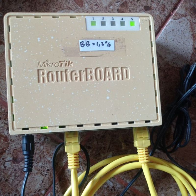 Jual MIKROTIK ROUTERBOARD RB750 RT RW NET HOTSPOT VOUCHERAN PPPOE ...