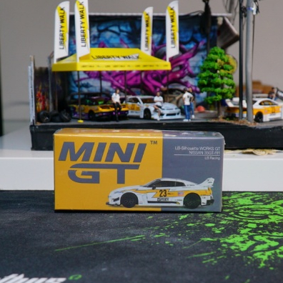 Jual Mini GT Nissan LB Silhouette Works GT 35 GT RR Ver 1 Lb Racing 528 ...