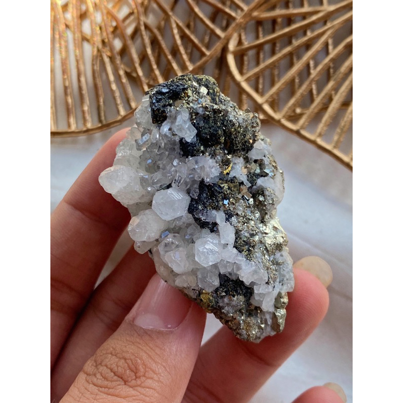 Jual mini raw pyrite crystal healing energy | Shopee Indonesia
