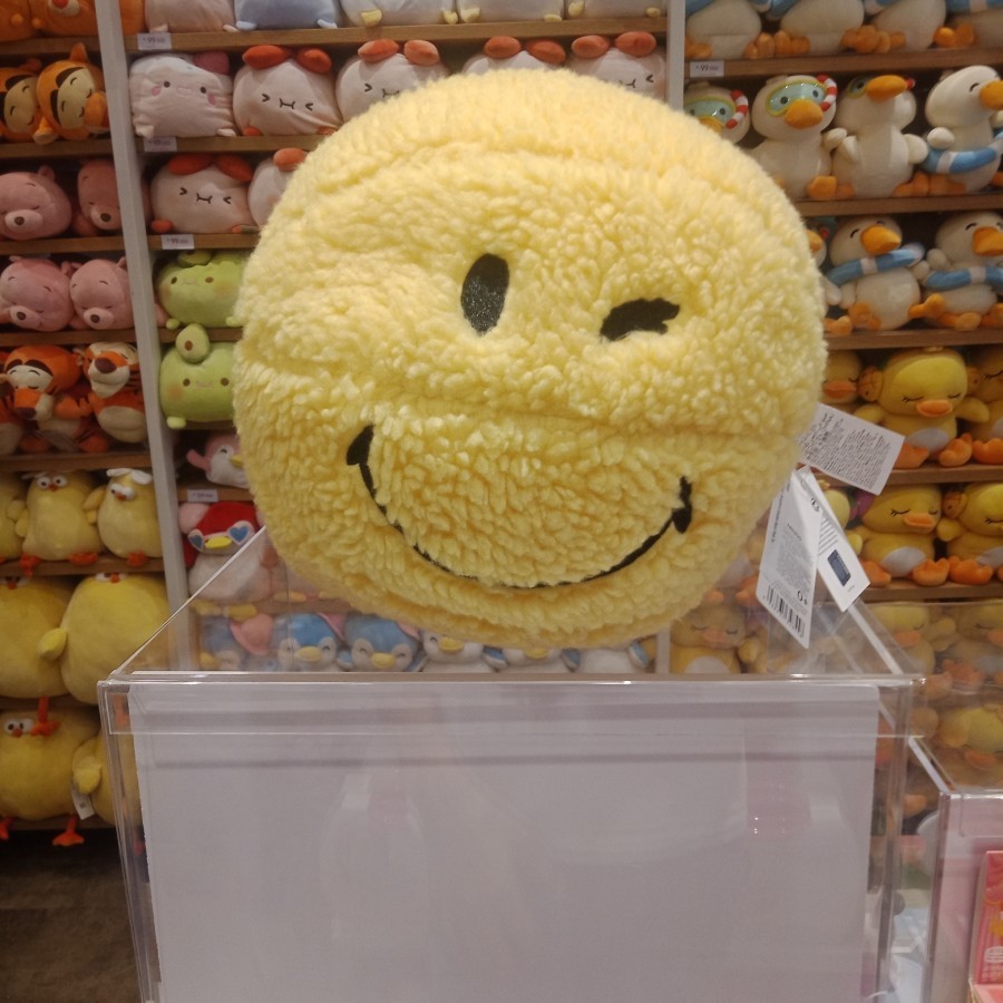 Jual MINISO SmileyWorld Collection Round Plush Toy - Boneka Smiley ...