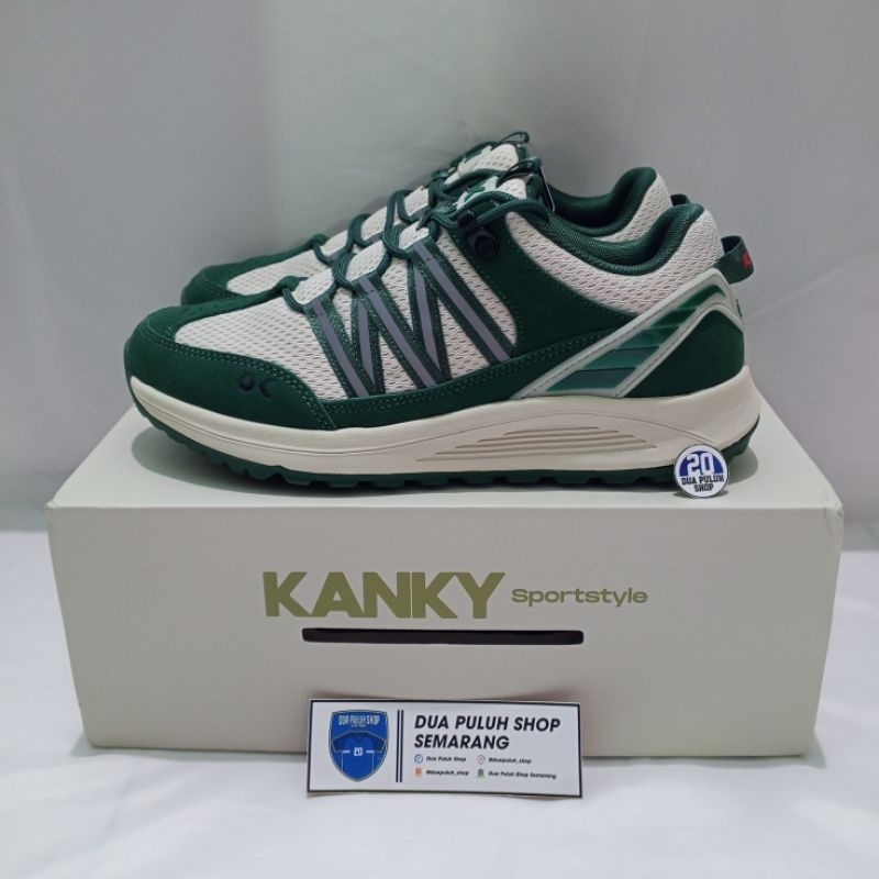 Jual Sepatu Kanky Story Kitadake Navy Grey & Green Creamy Size 41 ...