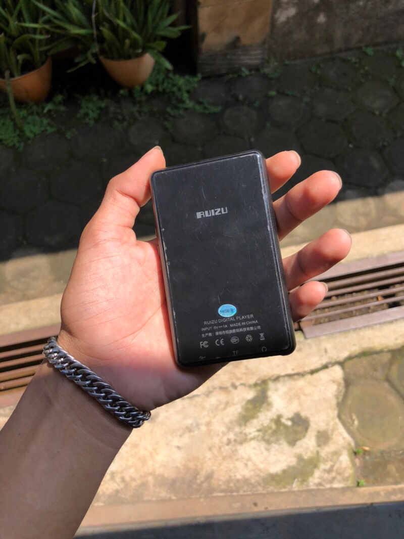 Jual Ruizu H6 second Android MP3 Player Andorid WiFi Bluetooth | Shopee ...