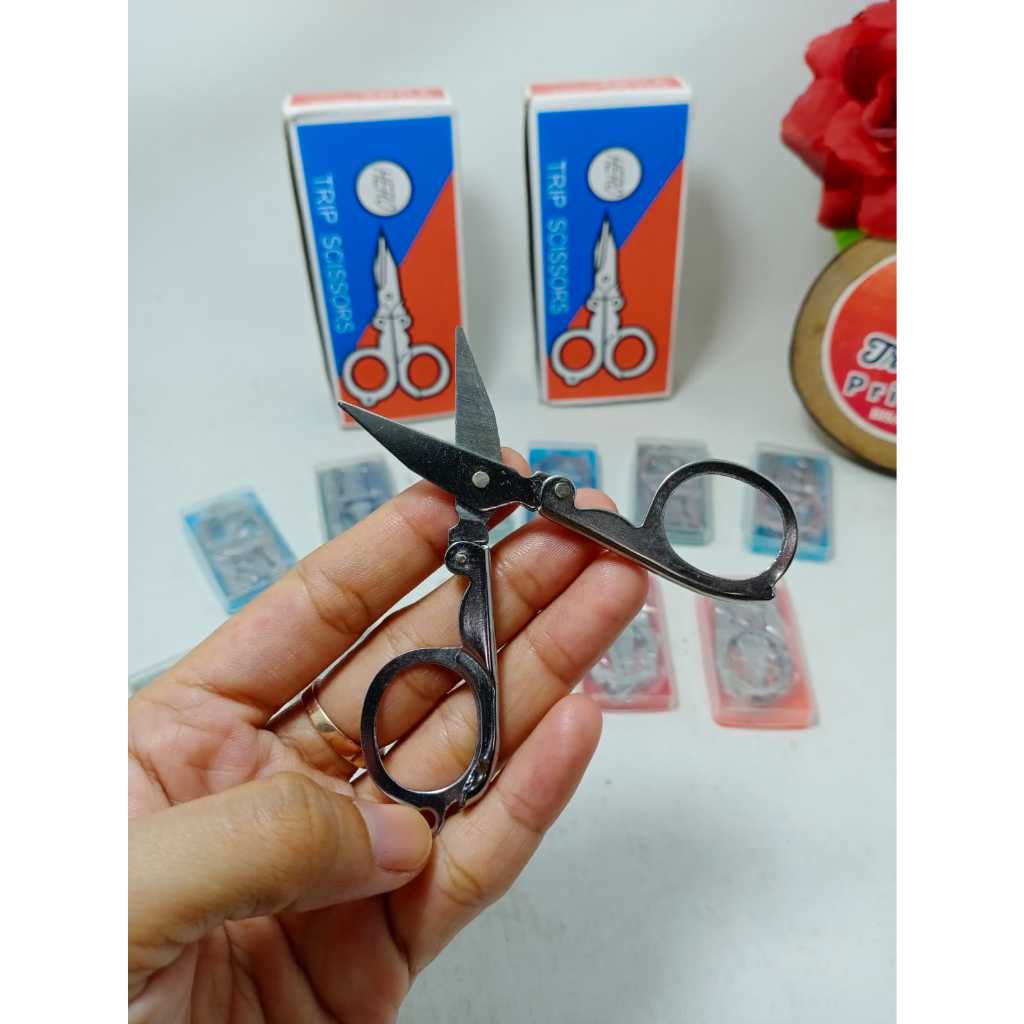 Jual Gunting merah lipat gunting bayi isi 12 pcs | Shopee Indonesia