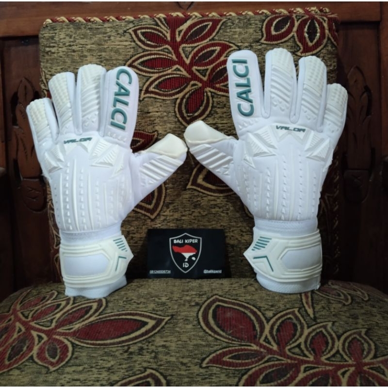 Jual Sarung Tangan Kiper Calci Valor White/Tosca | Shopee Indonesia