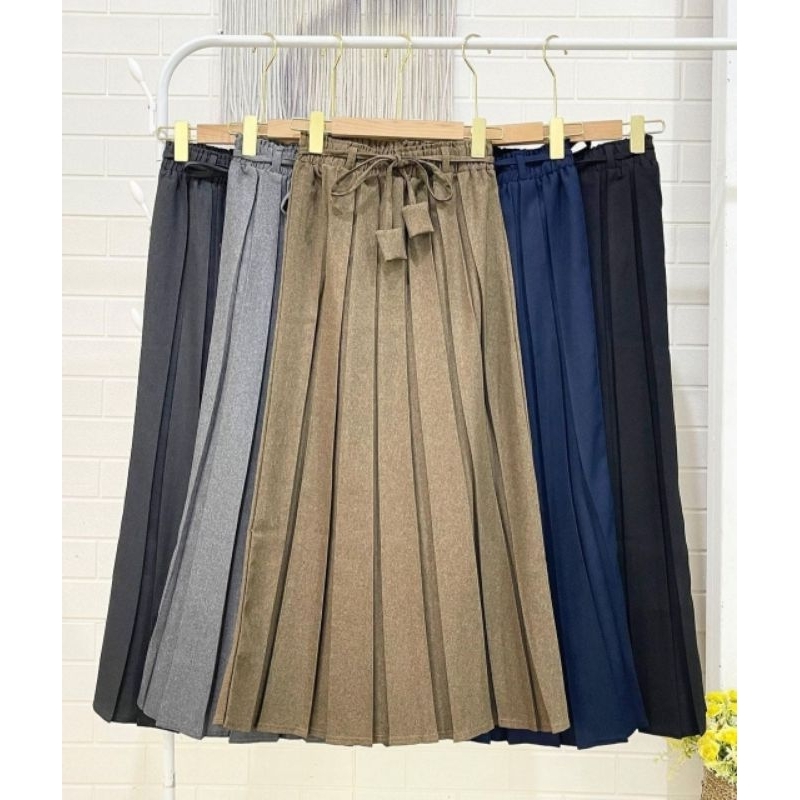 Jual ROK PLISKET SEMI WOLL JUMBO//JUMBO JUMBO JUMBO//ROK KERJA WANITA ...