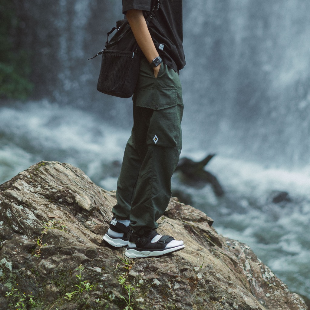 Jual Norte Parachute Cargo Wide Fit Pants Musi - Green - Taslan Dusky ...