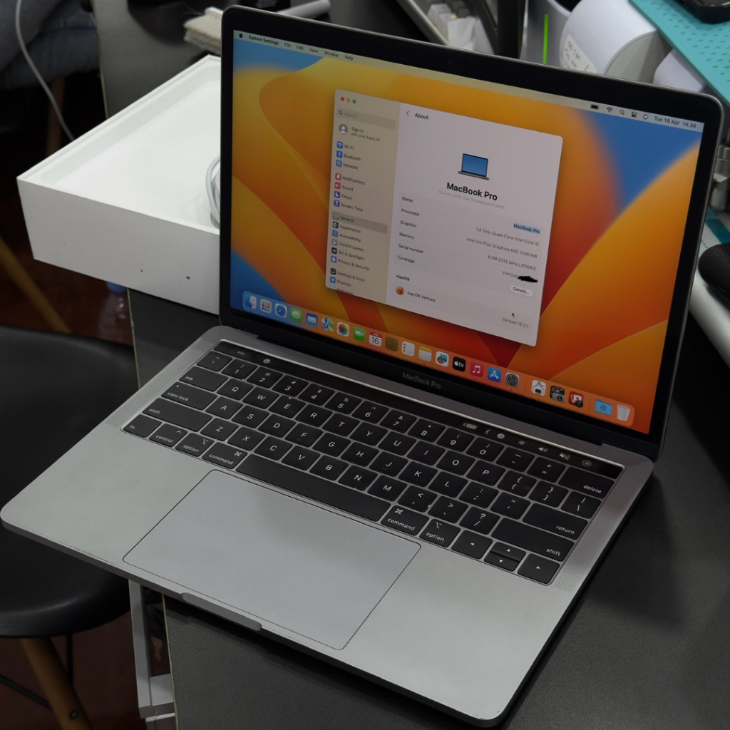 Jual Apple Macbook Pro 2019 13 inch Core i5 Touch Bar 8/256GB / Gray ...