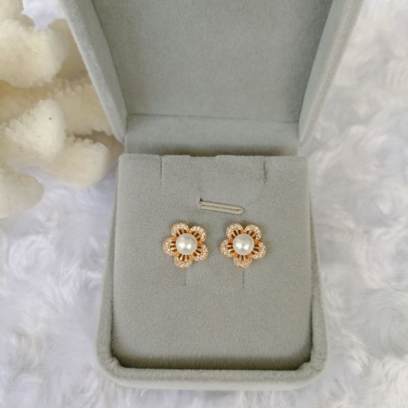 Jual Giwang Mutiara Asli Giwang Bunga Clover Termurah Anting Mutiara ...