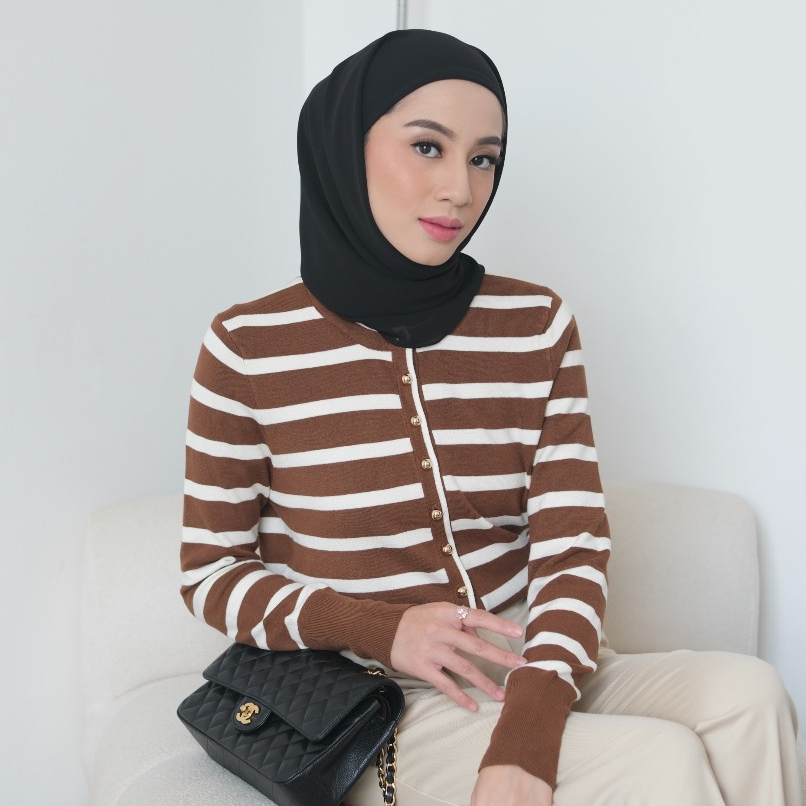 Jual GONEGANI OFFICIAL - Atasan Knit Stripes Zoya Sweater | Shopee Indonesia