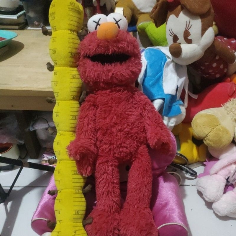 Jual Kaws elmo | Shopee Indonesia