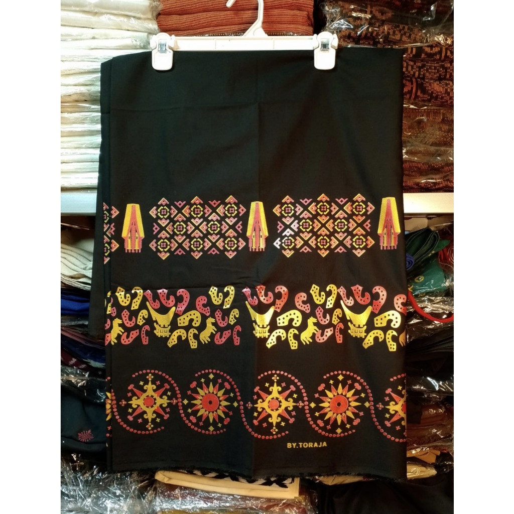 Jual SARUNG DAN SEPU TORAJA HITAM MOTIF TORAJA | Shopee Indonesia