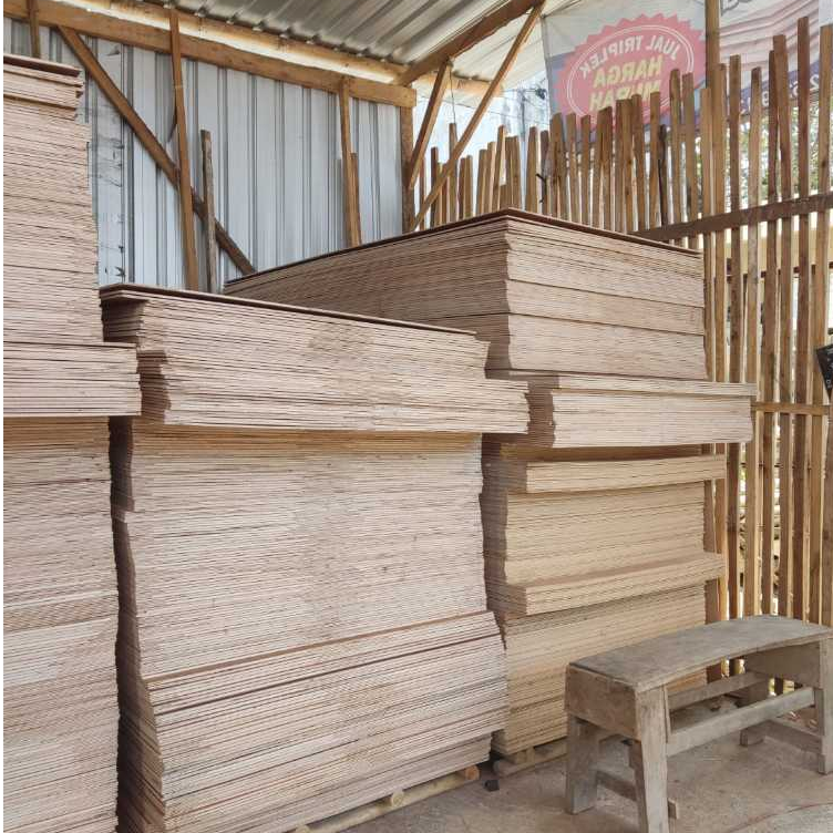 Jual Triplek multiplek 18mm Ukuran full Untuk furniture Pengiriman area ...