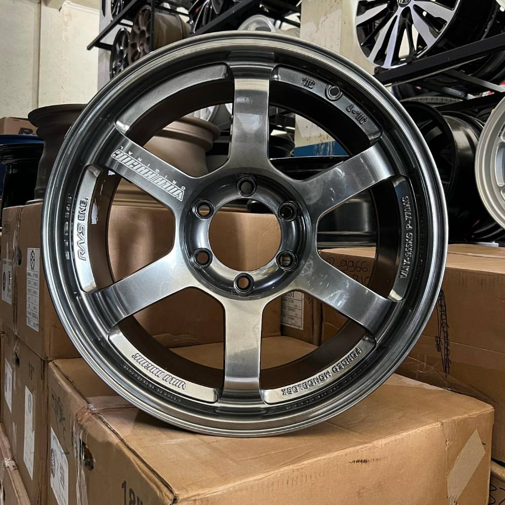 Jual velg mobil fortuner ring 18x9 et0 pcd 6x139,7 velg racing te37 r18 pajero.strada.hiluc dc ...