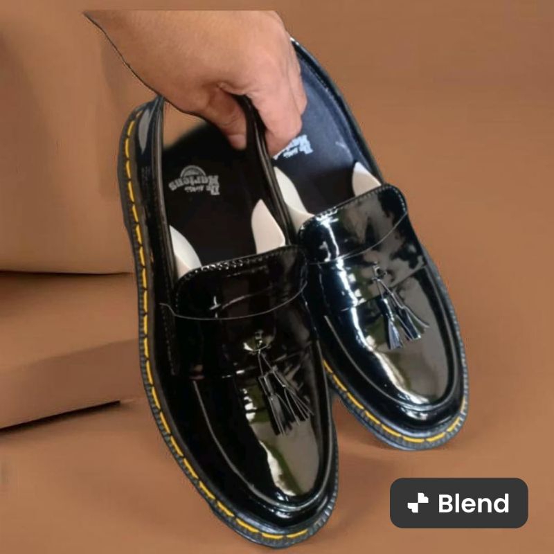 Jual sepatu,dokmart,martin,peny,loapers,pria, glossy wanita,pormal,slip ...